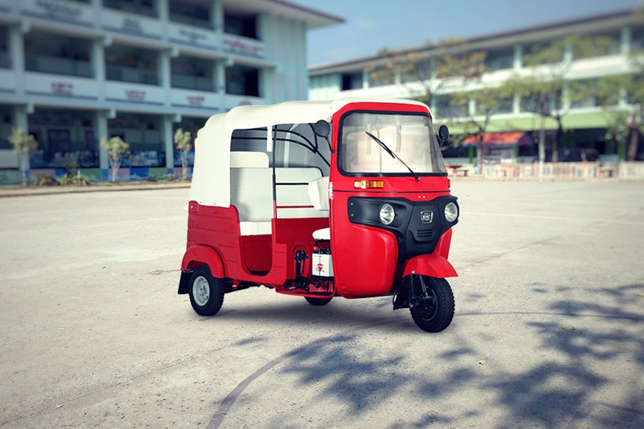 Bajaj RE 2025 Interior & Exterior Images, Colors & Video Gallery ...