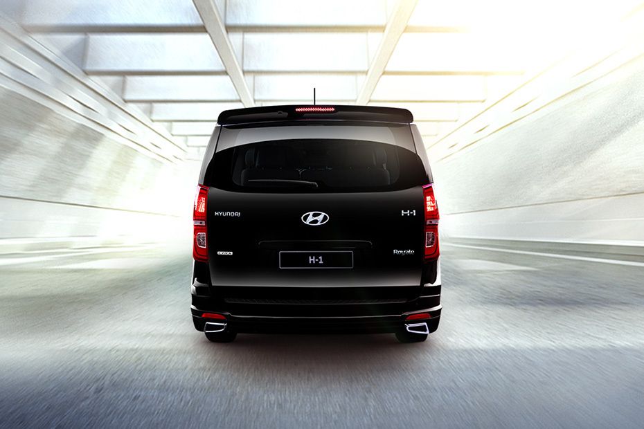 Hyundai H1 2021 Price, Promo June, Spec & Reviews