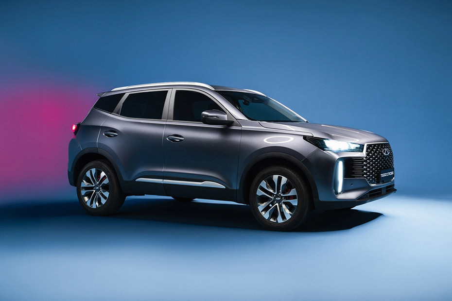 CHERY Tiggo Cross Images - Check Interior & Exterior Photos | OtO
