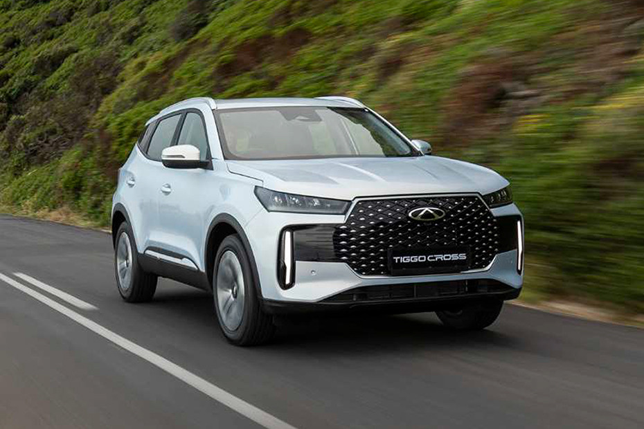 CHERY Tiggo Cross Images - Check Interior & Exterior Photos | OtO