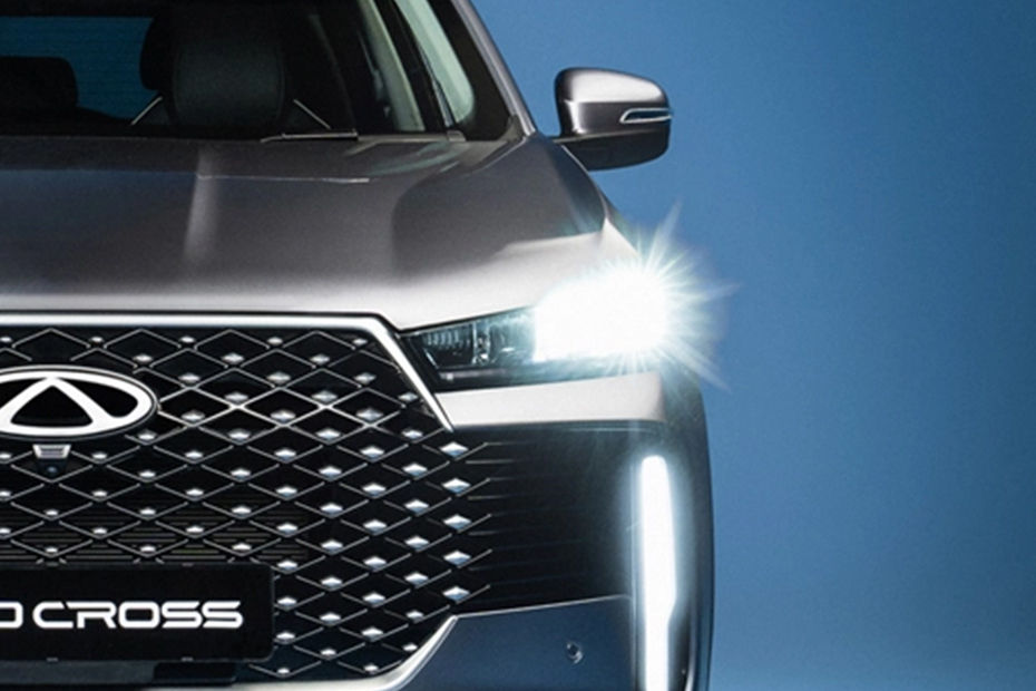 CHERY Tiggo Cross Images - Check Interior & Exterior Photos | OtO