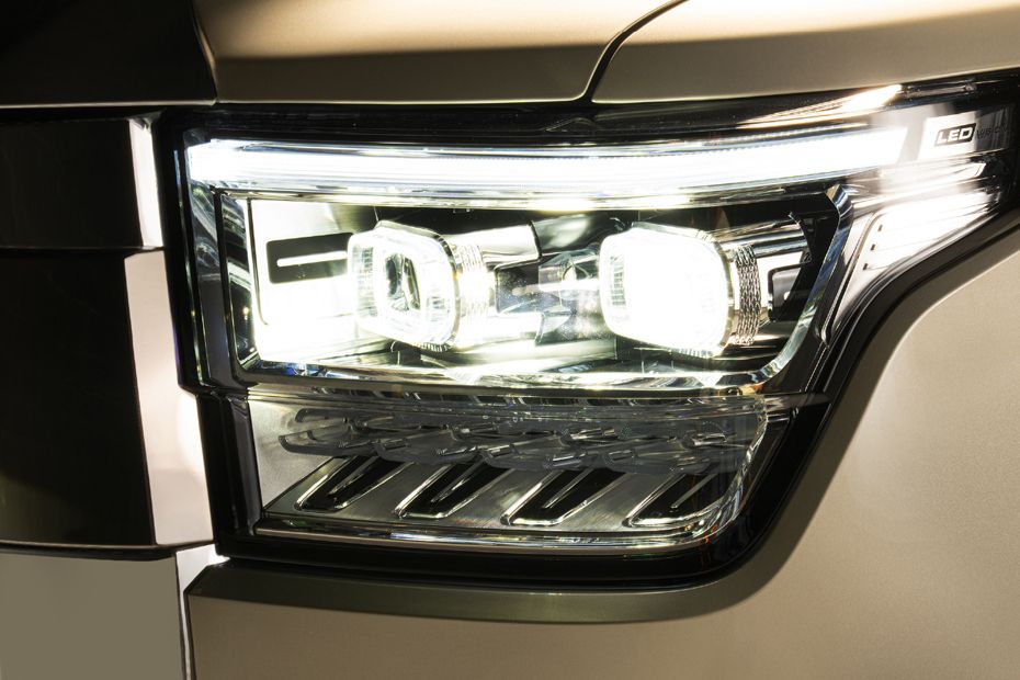 GWM Tank 500 Images - Check Interior & Exterior Photos | OtO