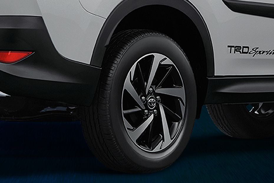 Gambar interior & eksterior, pilihan warna dan galeri video Toyota Rush ...