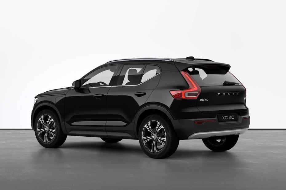 Volvo XC40 2022 Images - Check Interior & Exterior Photos | OtO