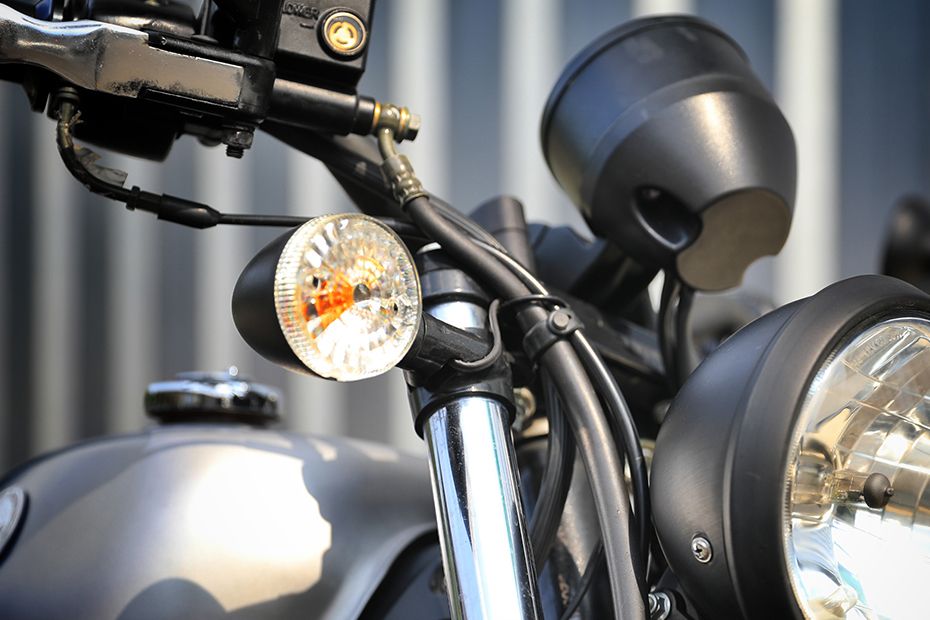 Benelli Motobi 200 Evo 2021 Images - Check out design & styling | Oto