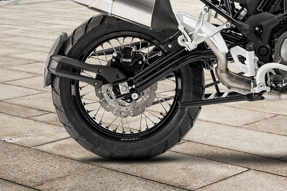 Benelli TRK 502X 2021 Images - Check out design & styling | Oto