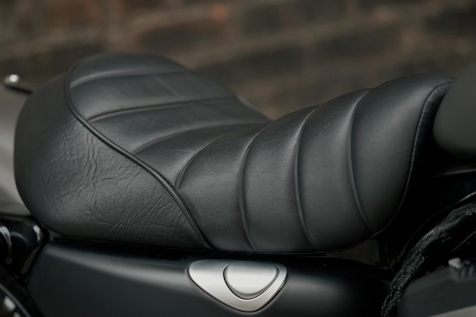 Harley Davidson Iron 883 2021 Harga OTR, Promo Juli, Spesifikasi & Review