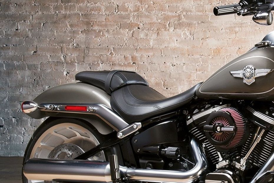 Harley Davidson Fat Boy 2020 Images - Check out design & styling | Oto