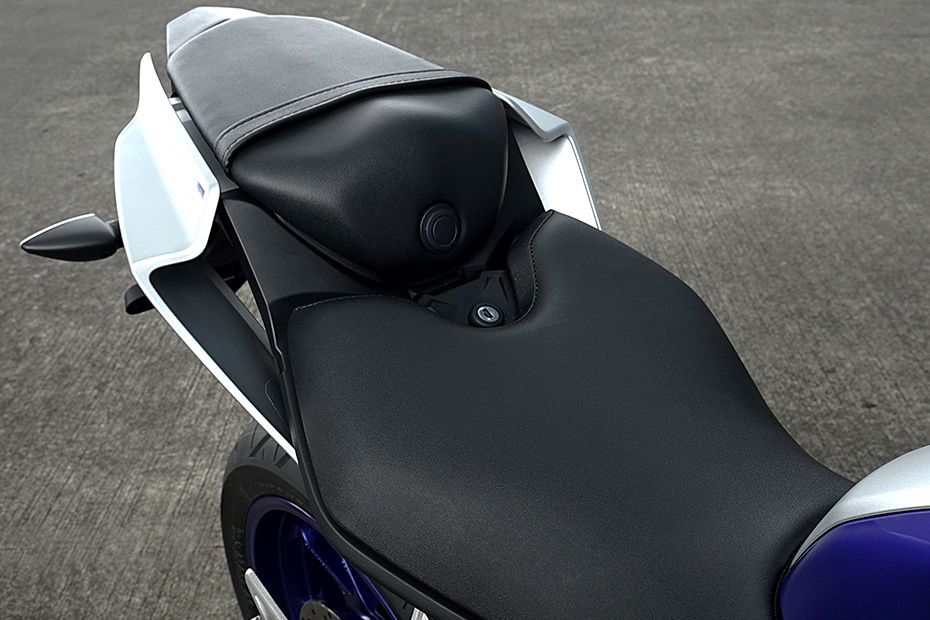 Gambar Yamaha R15 2021 - Lihat desain | OTO