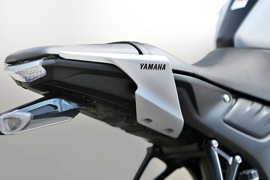 Gambar Yamaha MT-15 2021 - Lihat desain | OTO