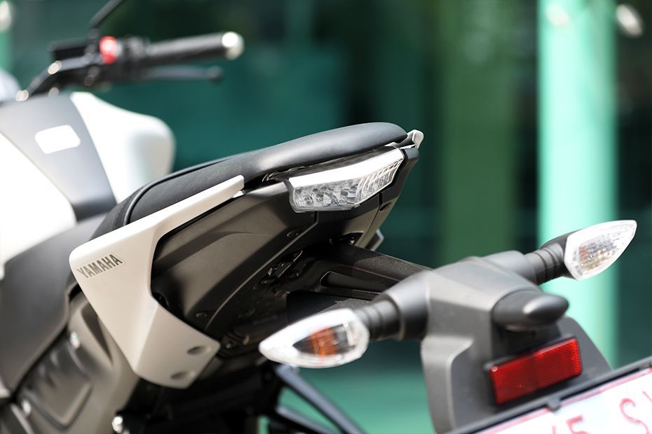 Gambar Yamaha MT-15 2021 - Lihat desain | OTO