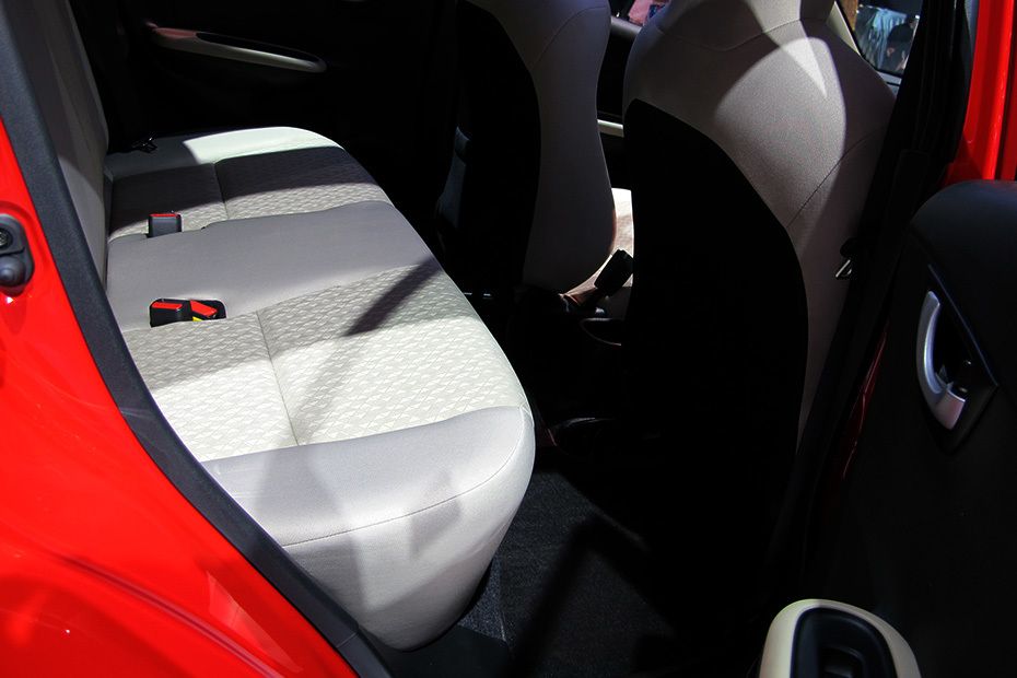 Honda Brio 2020 Images - Check Interior & Exterior Photos | Oto