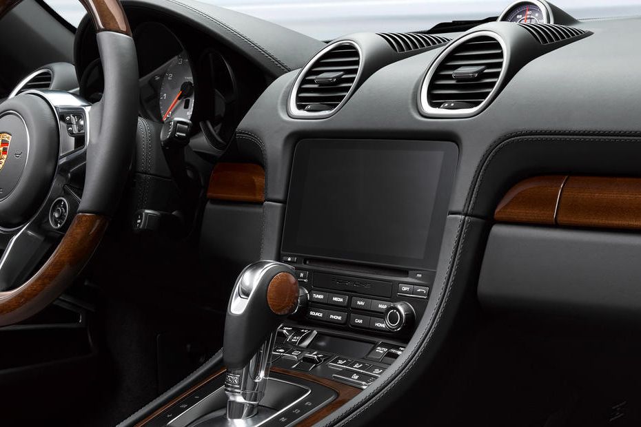 Gambar Porsche 718 2020 - Lihat Foto Interior & Eksterior | Oto