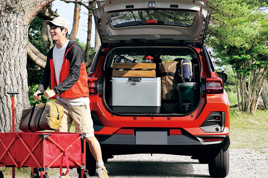 Daihatsu Rocky Images - Check Interior & Exterior Photos | Oto