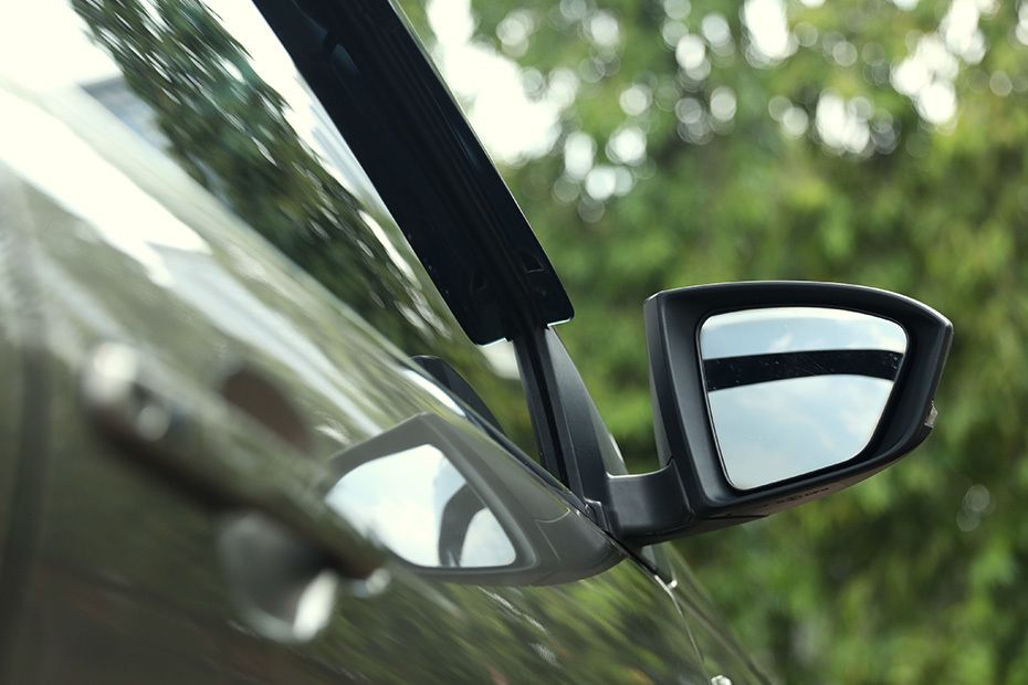 Gambar Toyota Rush 2021 - Lihat Foto Interior & Eksterior | Oto