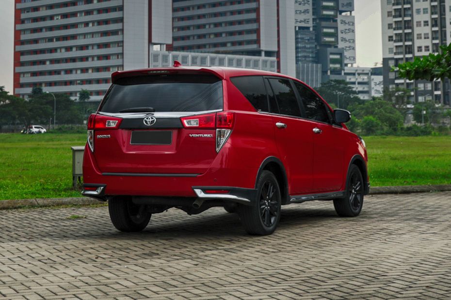Gambar Toyota Venturer 2020 - Lihat Foto Interior & Eksterior | Oto