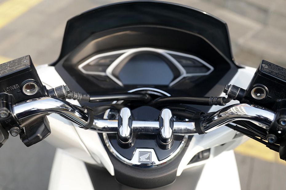 Gambar Honda PCX 2020 - Lihat desain | OTO