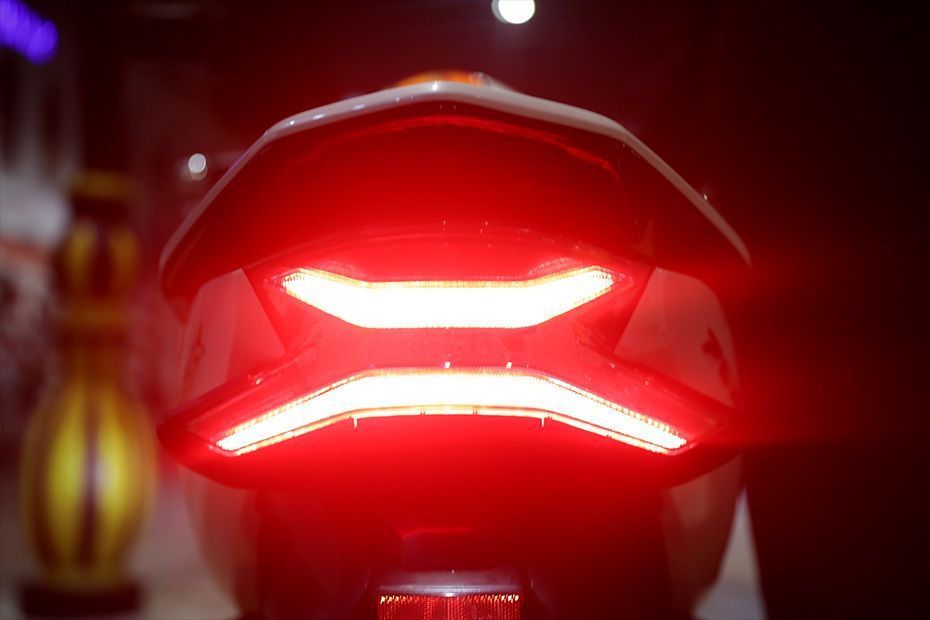 Gambar Honda PCX 2020 - Lihat desain | OTO