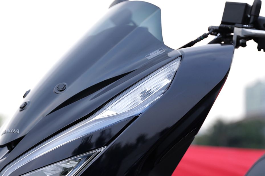 Gambar Honda PCX Hybrid 2020 - Lihat desain | OTO