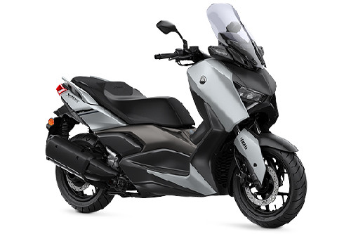 Yamaha XMax TechMax 2025 Hadir di IMOS dengan Layar TFT & Wind Screen Elektrik