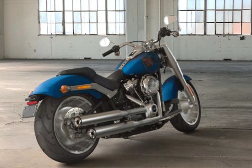 Harley Davidson Fat Boy 2020 Images - Check out design & styling | Oto