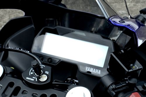 Yamaha R15 2021 Images - Check out design & styling | Oto