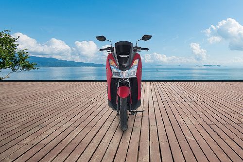 Yamaha Lexi vs Yamaha Nmax - Mana Yang Lebih Baik?
