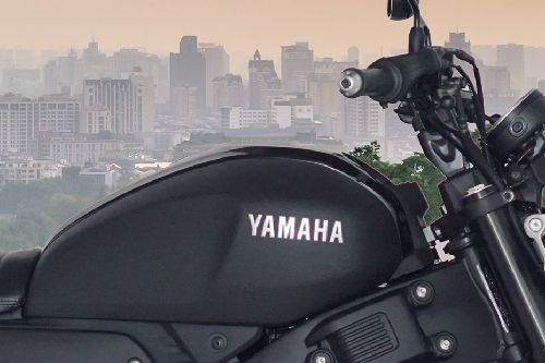 Yamaha XSR 155 2022 Dipersolek Warna dan Livery Baru