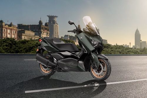 First Ride Yamaha Xmax Connected: Makin Enak Buat Touring!