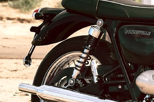 Triumph Bonneville T120 2021 Images - Check out design & styling | Oto